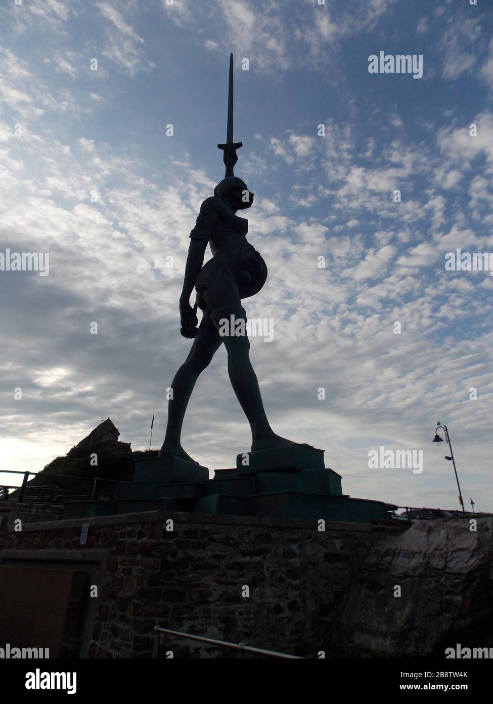 Damien hurst verity statue -Fotos und -Bildmaterial in hoher Auflösung ...