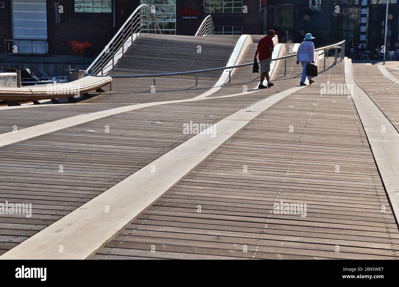 Toronto wavedeck -Fotos und -Bildmaterial in hoher Auflösung – Alamy