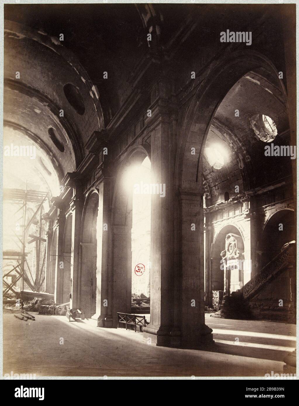 Ruinen der Kommune. Justizpalast, Lost Steps Room, 1. Bezirk, Paris ...