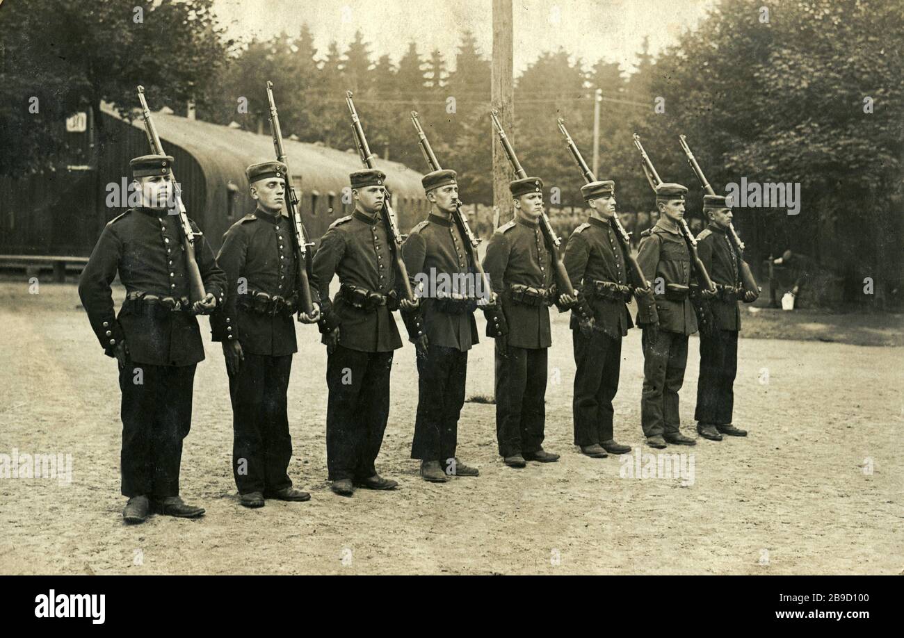 Soldiers Of The Reichswehr Stockfotos und -bilder Kaufen - Alamy