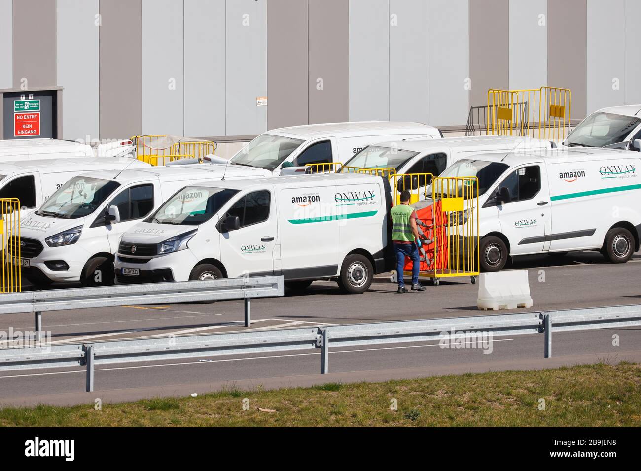 Duisburg, Ruhrgebiet, Nordrhein-Westfalen, Deutschland - Amazon ...