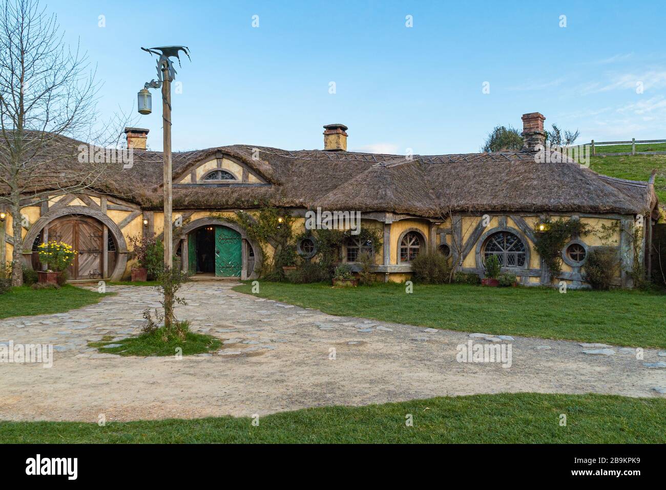 The green dragon inn -Fotos und -Bildmaterial in hoher Auflösung – Alamy