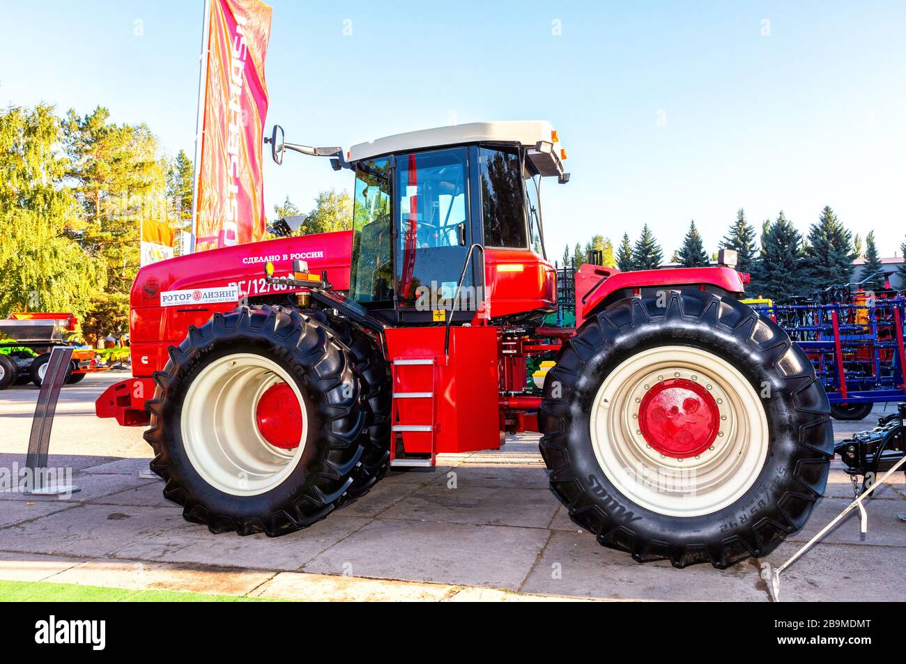 Vielseitig 2375 4wd -Fotos und -Bildmaterial in hoher Auflösung – Alamy