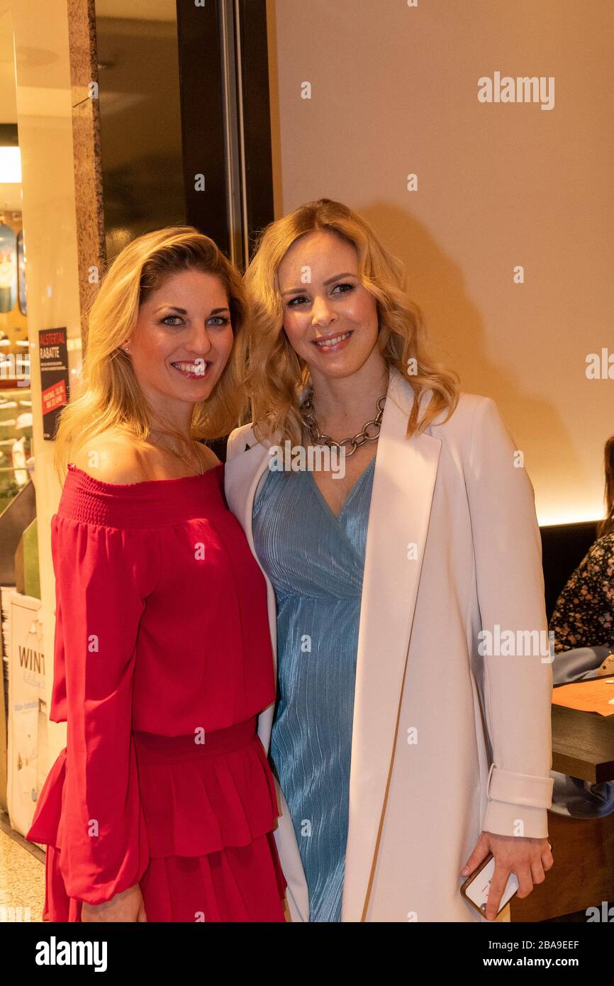 Christine deck tanzerin -Fotos und -Bildmaterial in hoher Auflösung – Alamy