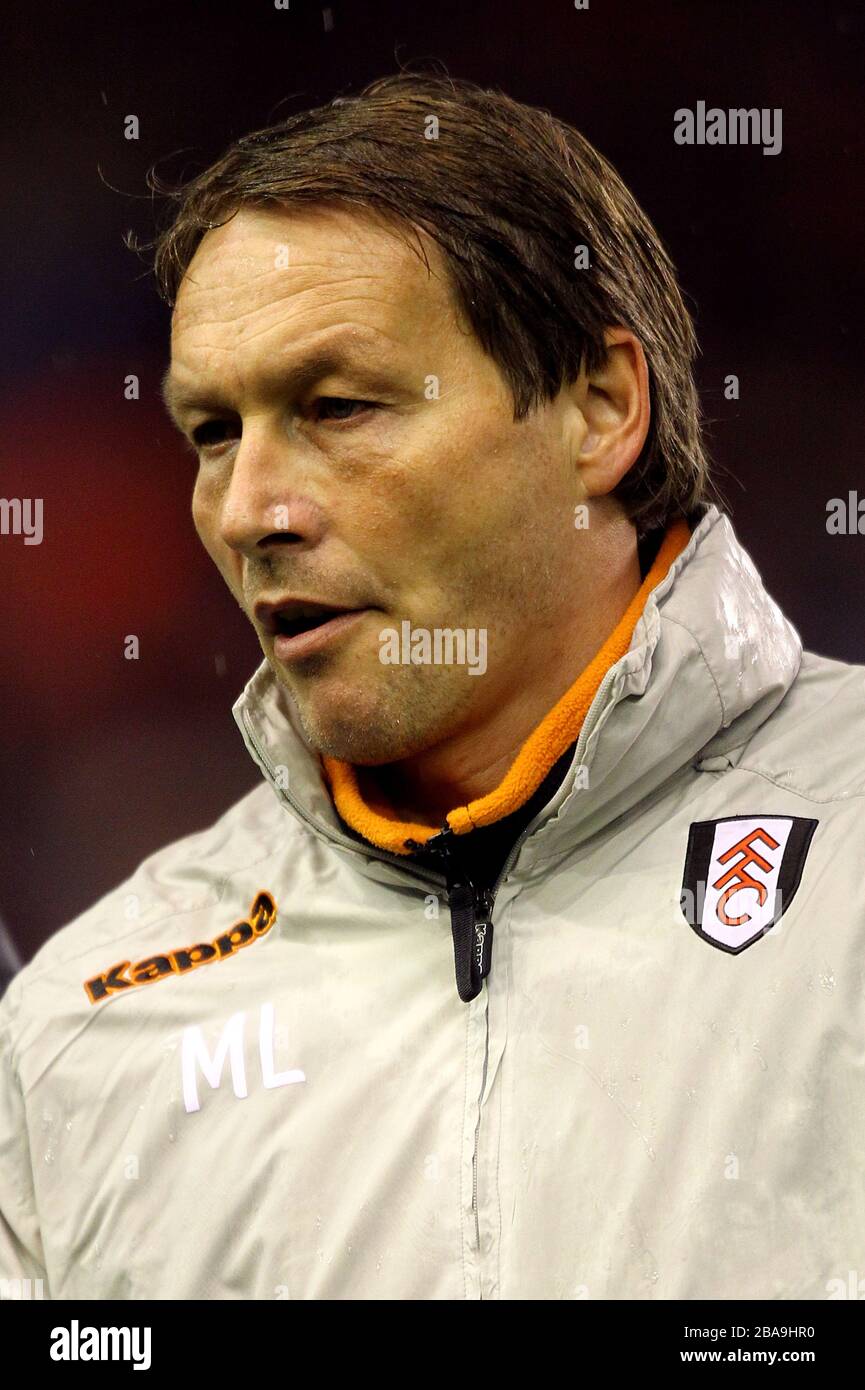 Kopfschuss trainer -Fotos und -Bildmaterial in hoher Auflösung – Alamy