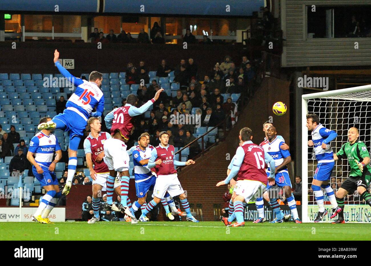 15 köpfig -Fotos und -Bildmaterial in hoher Auflösung – Alamy