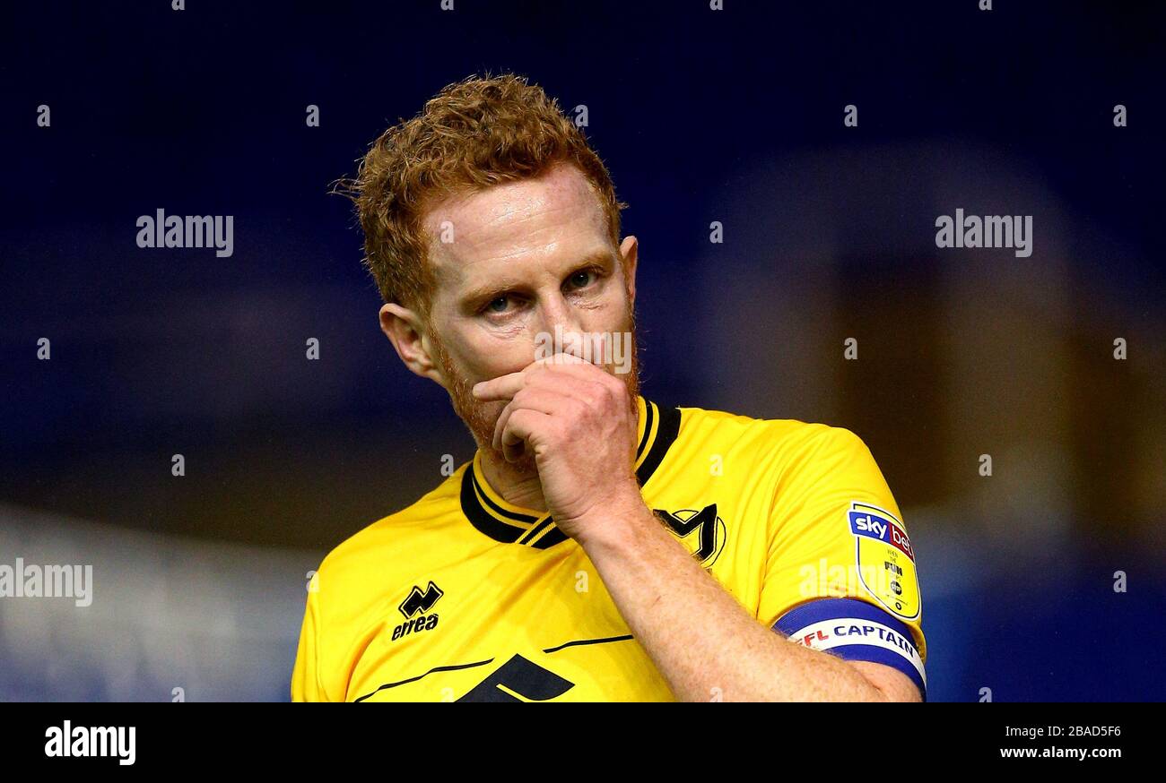 Dean lewington mk dons -Fotos und -Bildmaterial in hoher Auflösung – Alamy