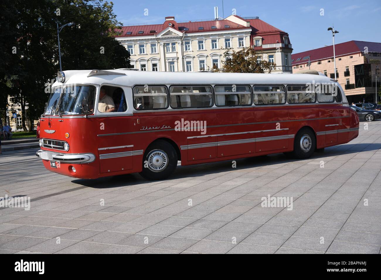 Ikarus 55 -Fotos und -Bildmaterial in hoher Auflösung – Alamy