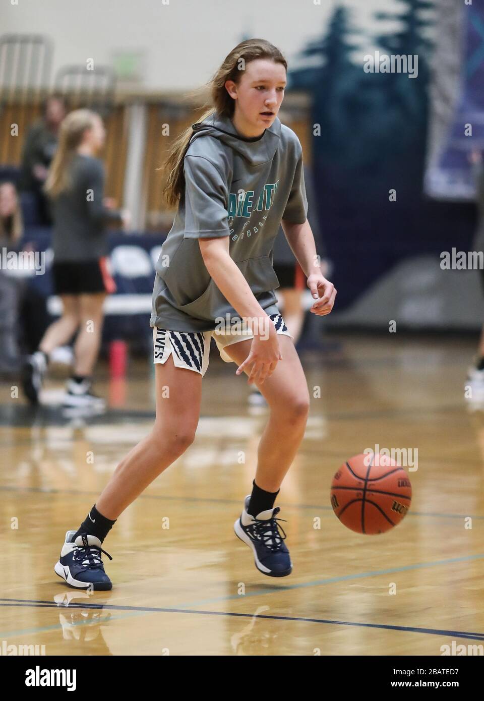Basketballaktion mit Lewis und Clark im Vergleich zur Lake City High ...