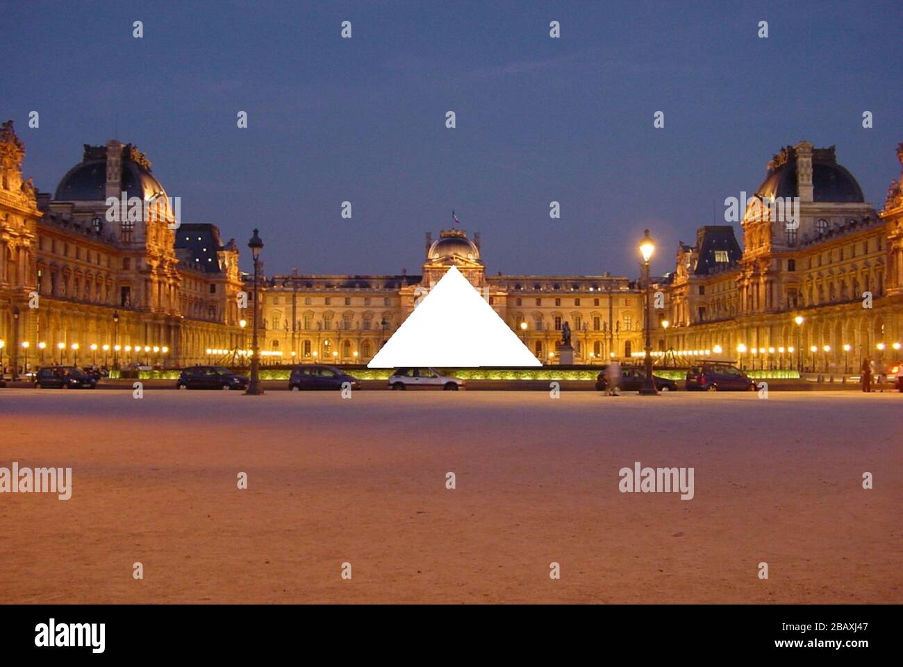 La piramide del louvre -Fotos und -Bildmaterial in hoher Auflösung – Alamy