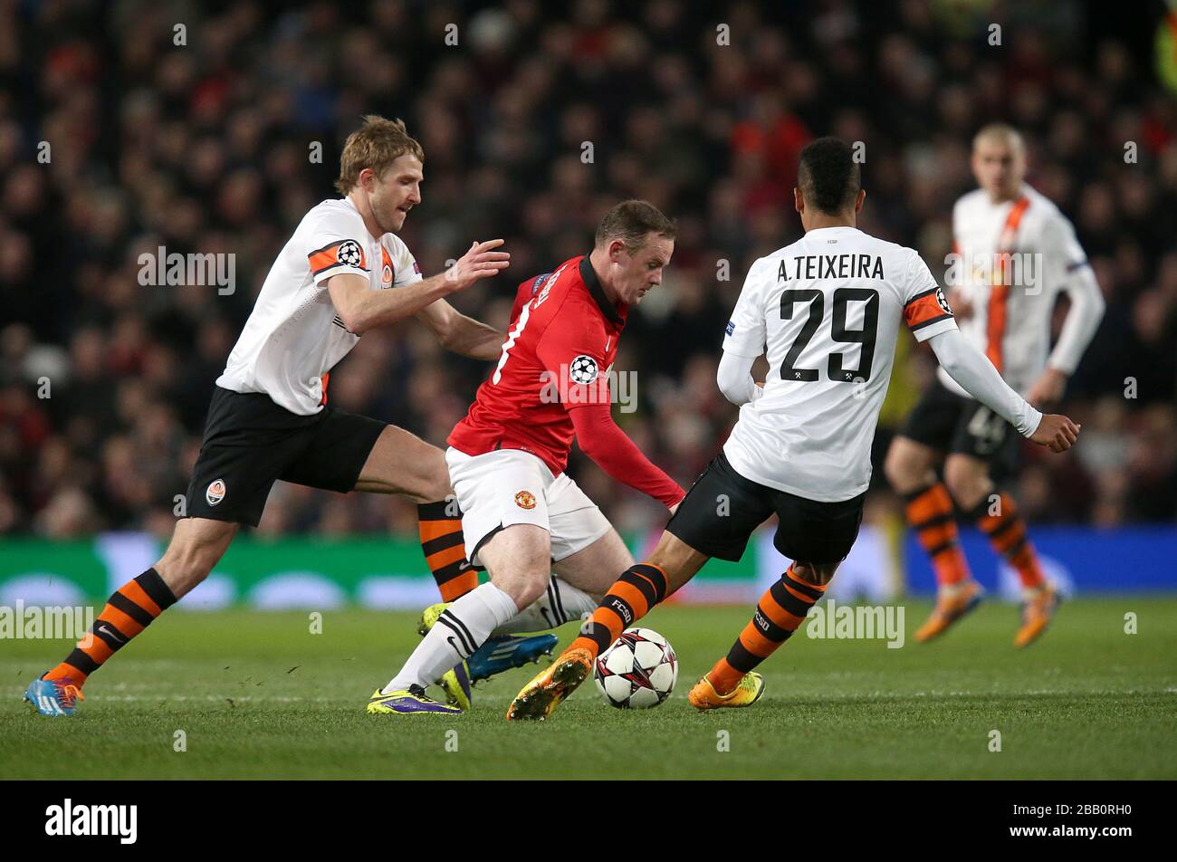 Schachtar Donezks Santos Alex Teixeira (rechts) und Olexander Kucher ...