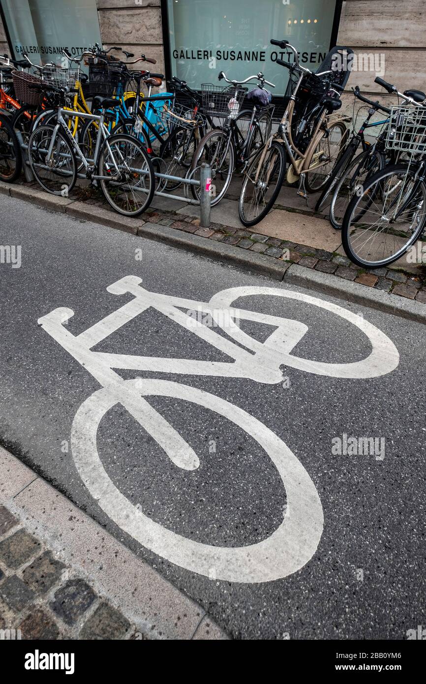 Reservierte spur -Fotos und -Bildmaterial in hoher Auflösung – Alamy