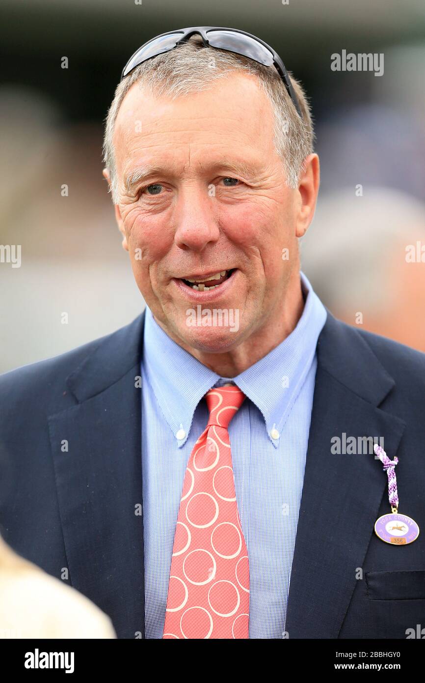 Trainer david pipe -Fotos und -Bildmaterial in hoher Auflösung – Alamy