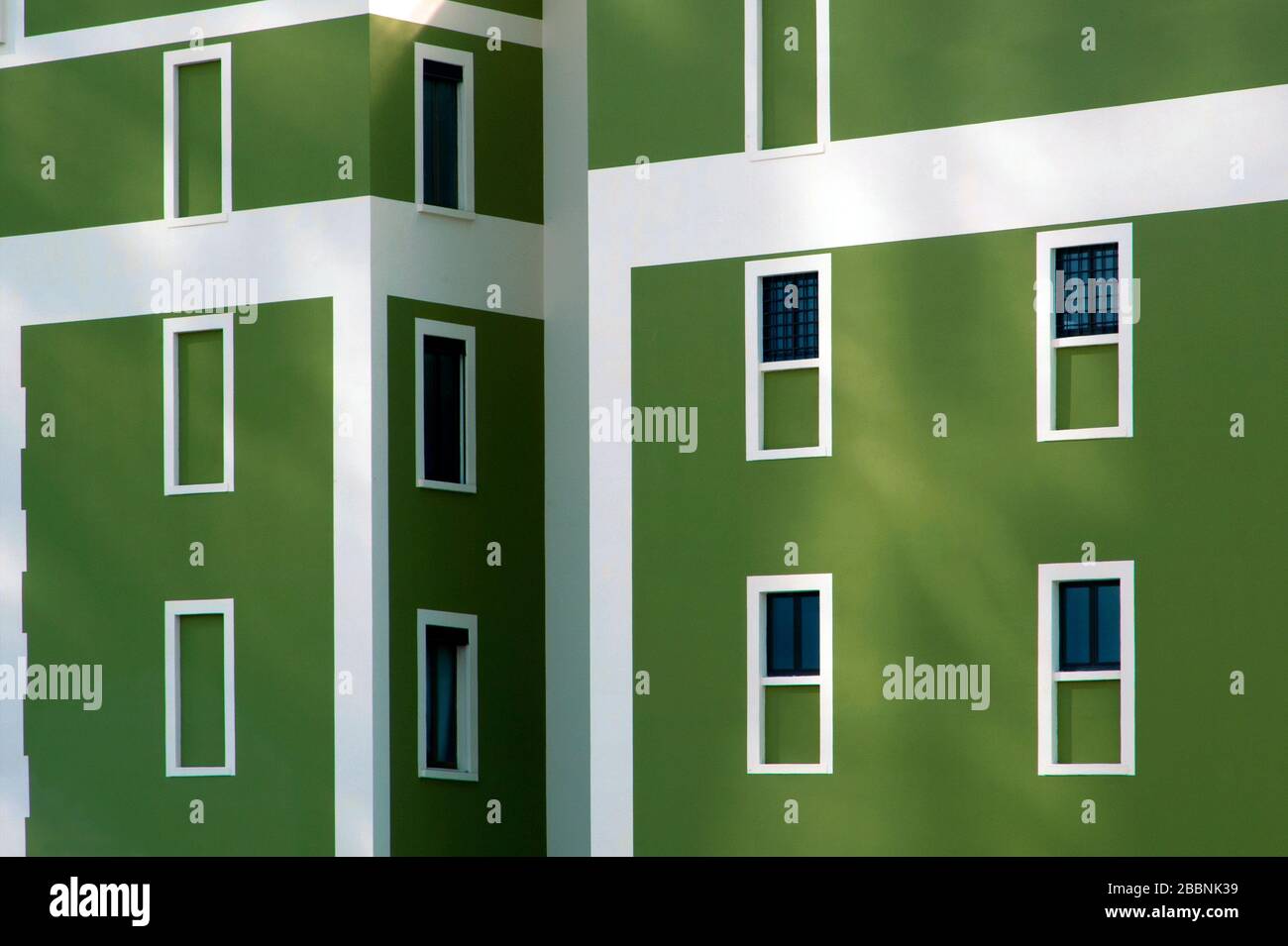 Begruente fassade -Fotos und -Bildmaterial in hoher Auflösung – Alamy