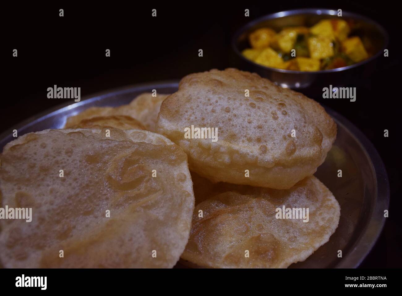 Maida ki poori -Fotos und -Bildmaterial in hoher Auflösung – Alamy
