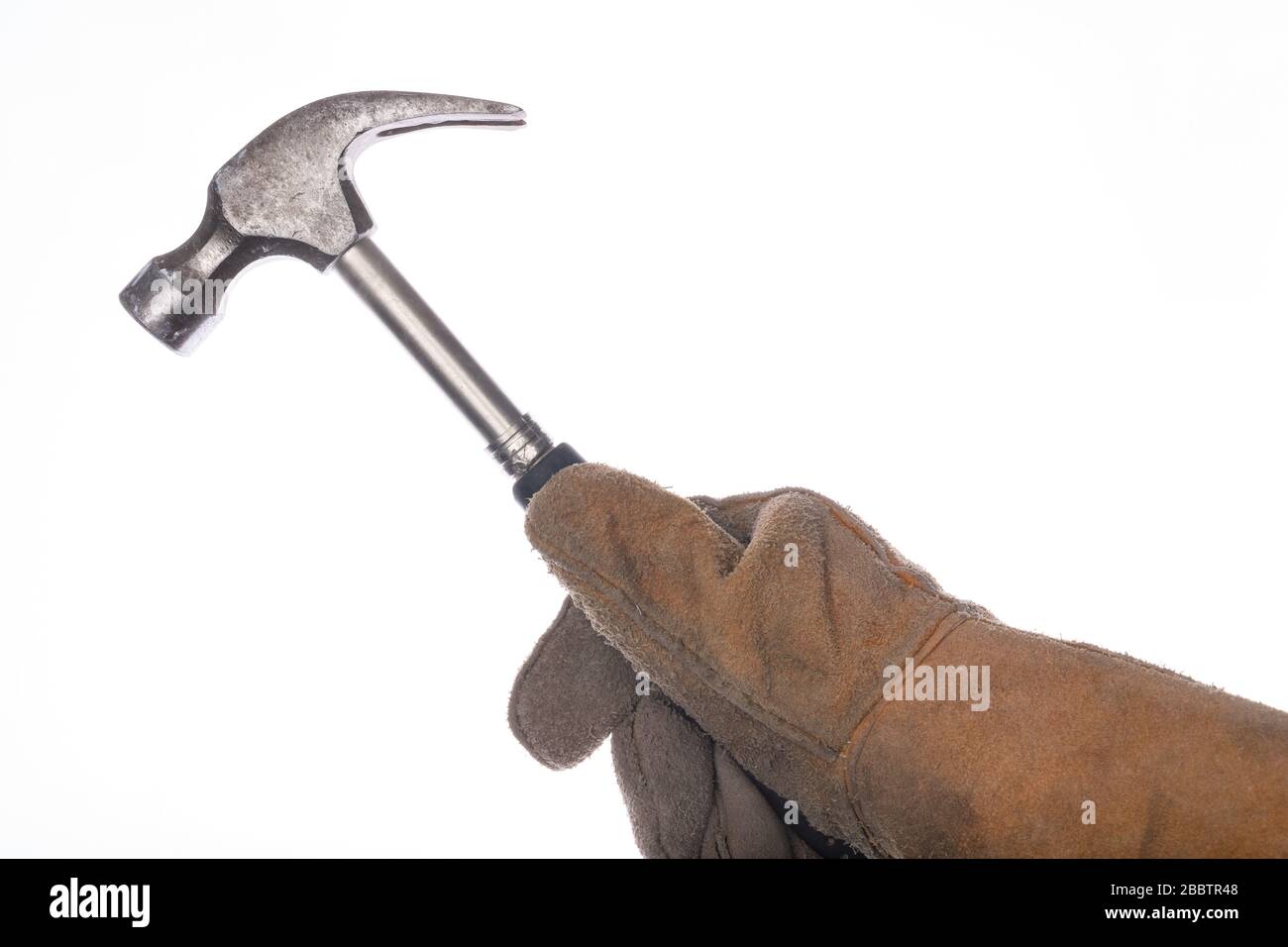 Ein Stahlhammer in der Hand. Zubehör für Schlosser und Schweißer ...