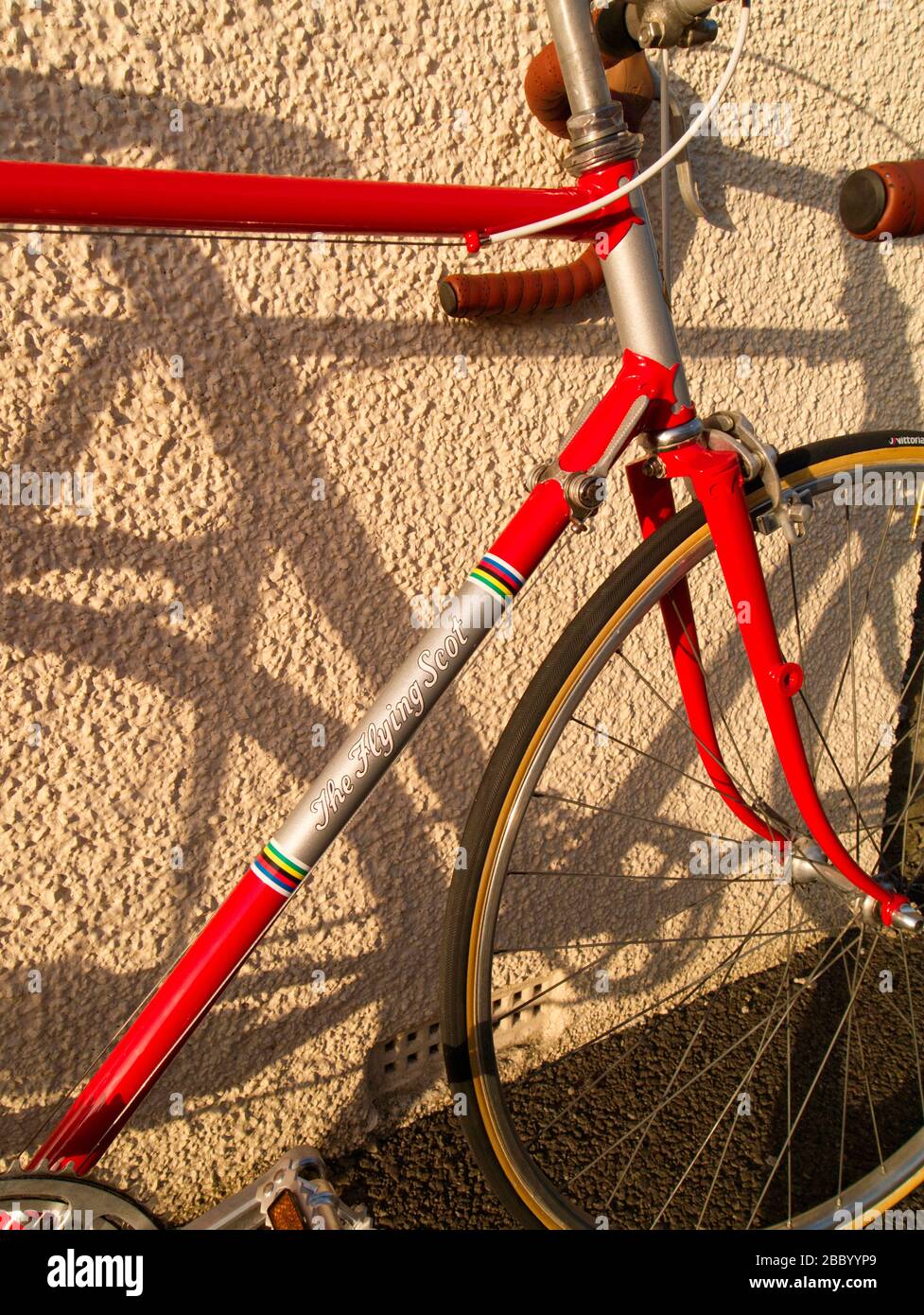 Altes rennrad -Fotos und -Bildmaterial in hoher Auflösung – Alamy