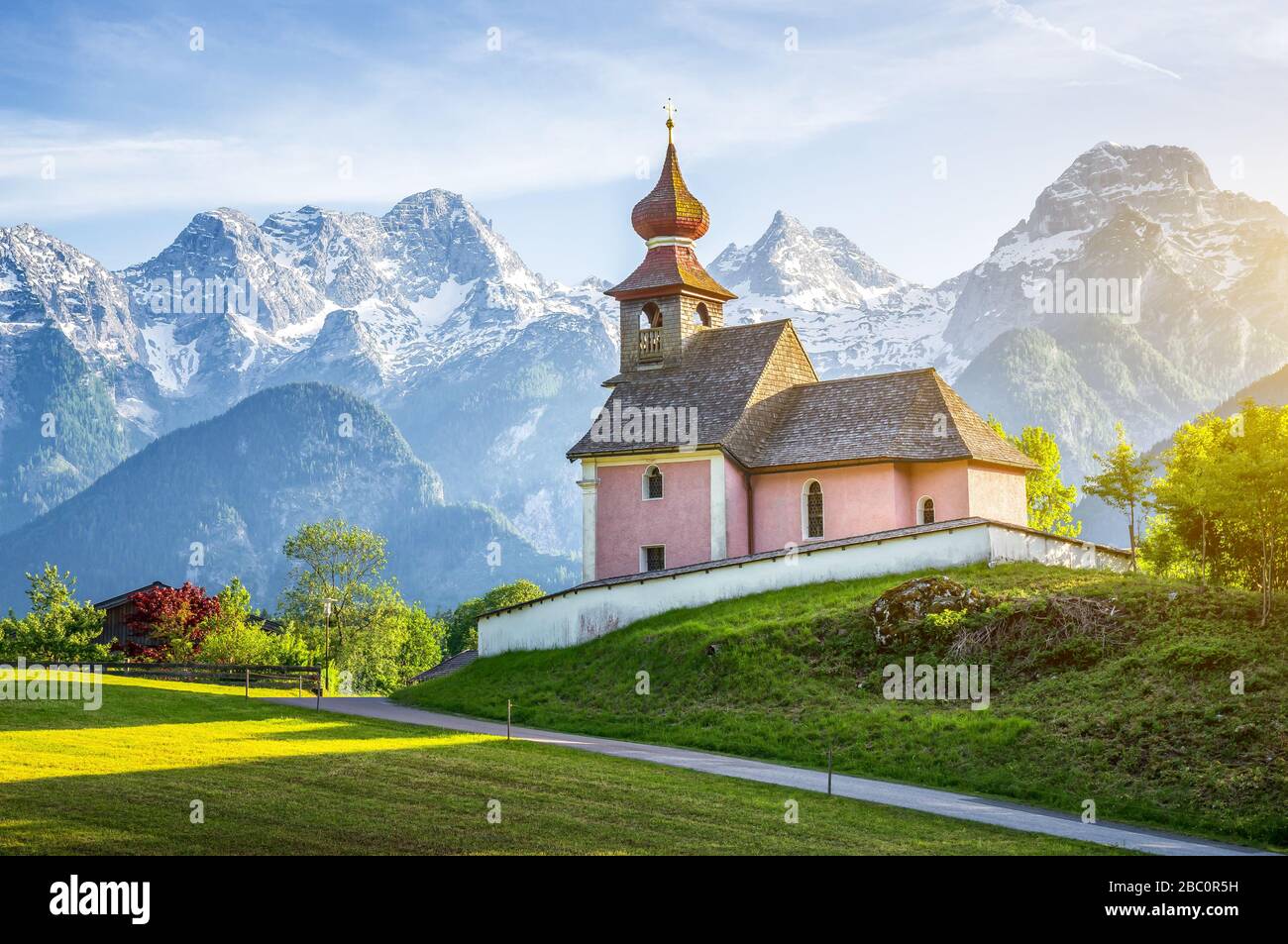 Kapelle In Den Alpen Stockfotos und -bilder Kaufen - Alamy