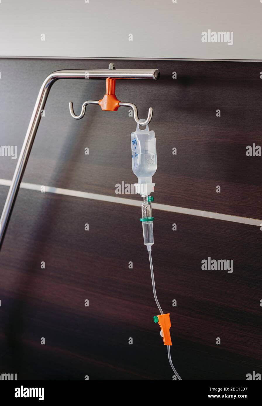 Iv tropftasche -Fotos und -Bildmaterial in hoher Auflösung – Alamy