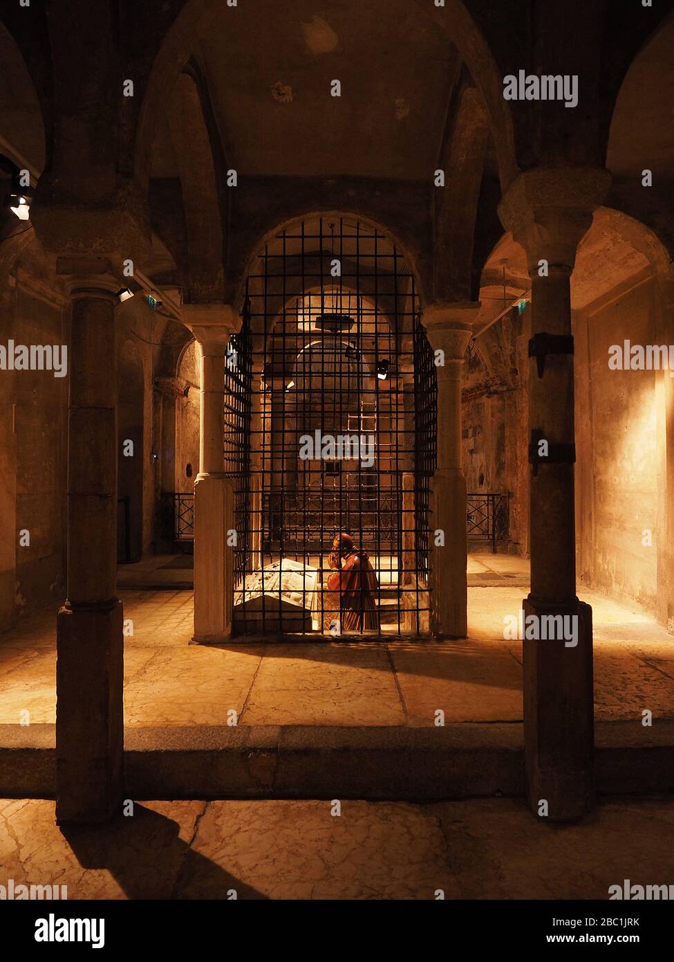 Cripta di san sepolcro -Fotos und -Bildmaterial in hoher Auflösung – Alamy