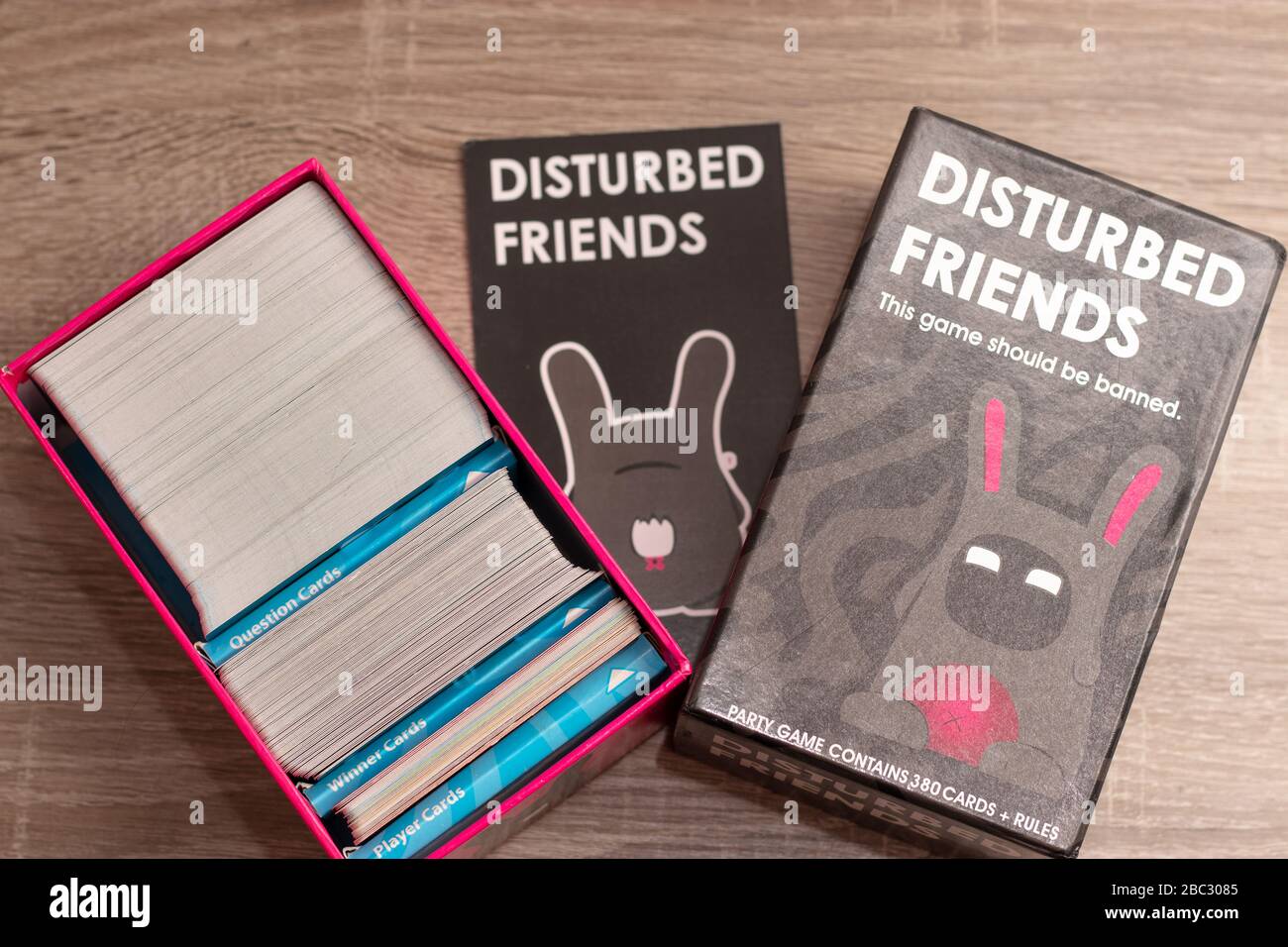 Karten gegen die menschlichkeitskiste -Fotos und -Bildmaterial in hoher ...