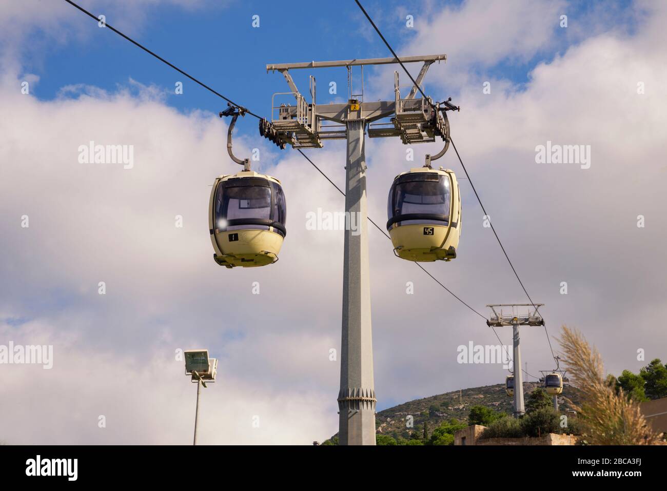 Trapani erice seilbahnen -Fotos und -Bildmaterial in hoher Auflösung ...