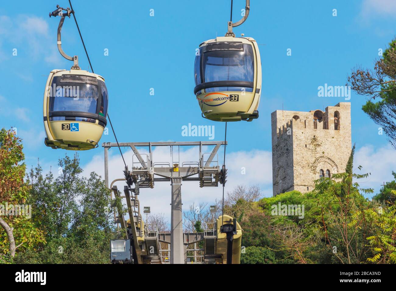 Trapani erice seilbahnen -Fotos und -Bildmaterial in hoher Auflösung ...