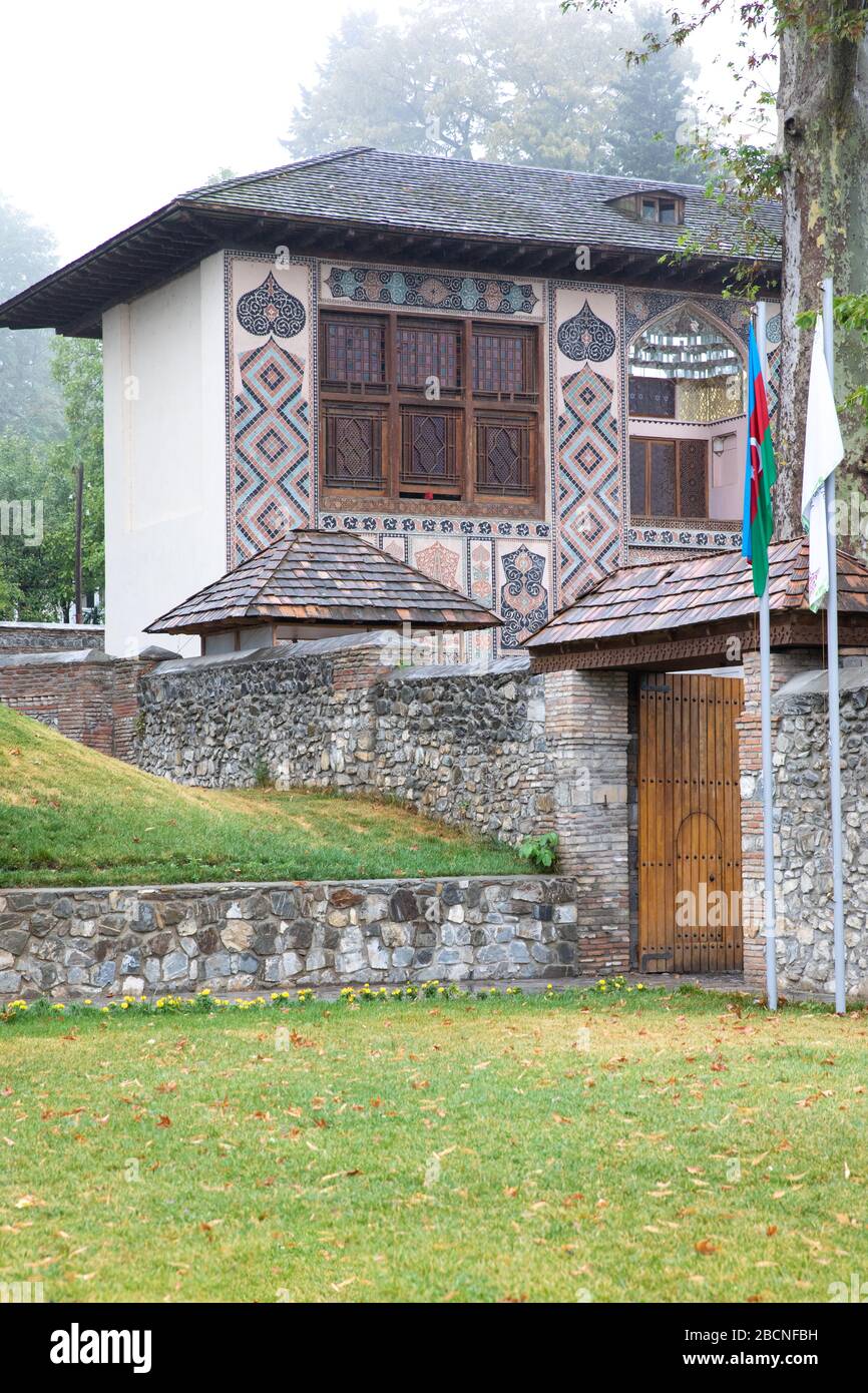 Alte Seidenstraßen-Architektur: Karavanserai im Sheki Khan-Palast ...
