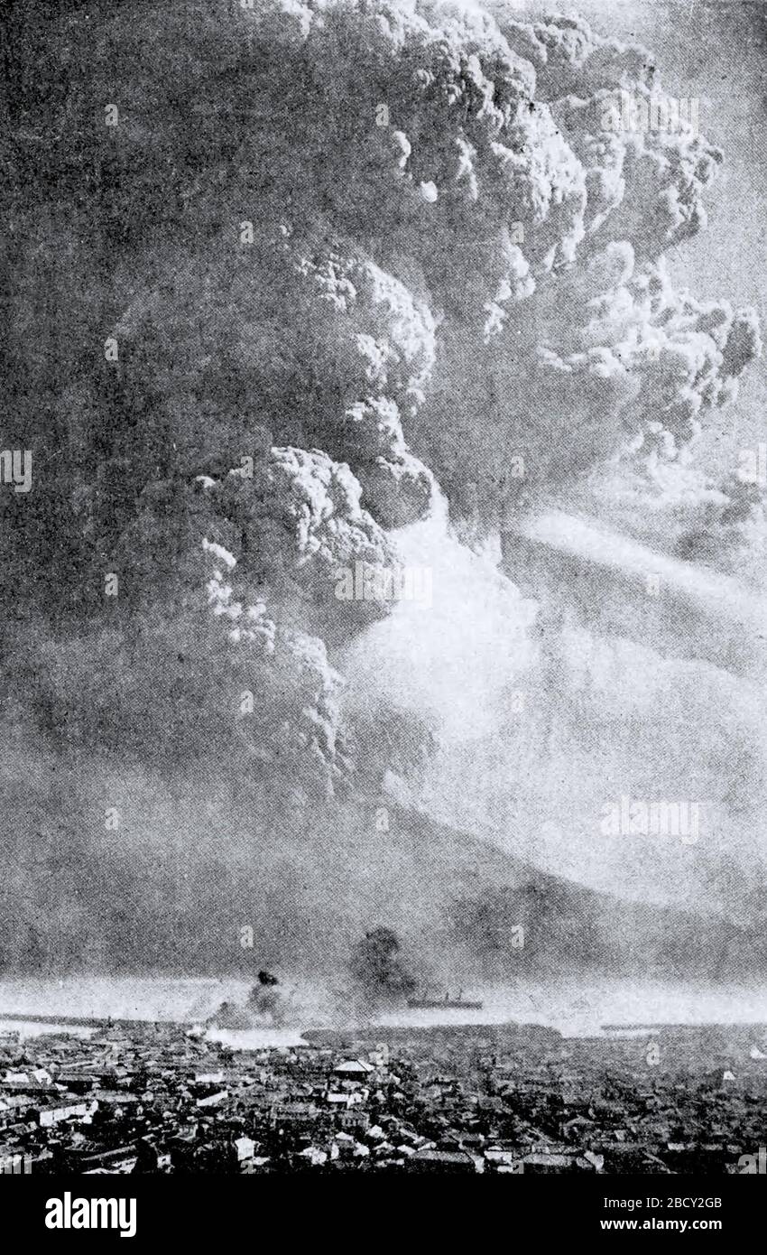 Sakurajima Eruption Stockfotos und -bilder Kaufen - Alamy