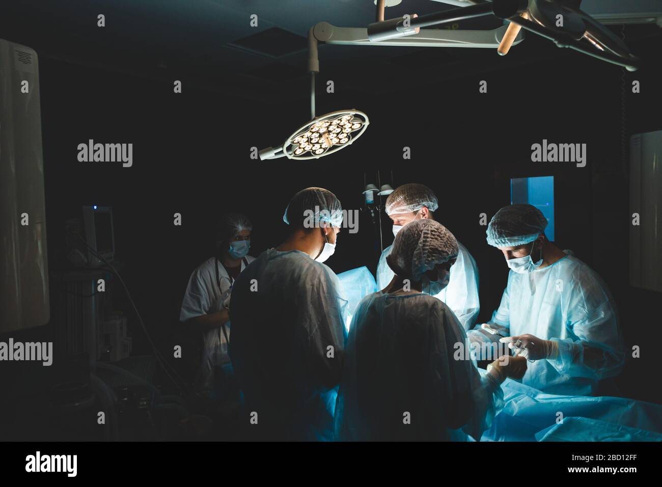Surgery Under Anesthesia Stockfotos und -bilder Kaufen - Alamy