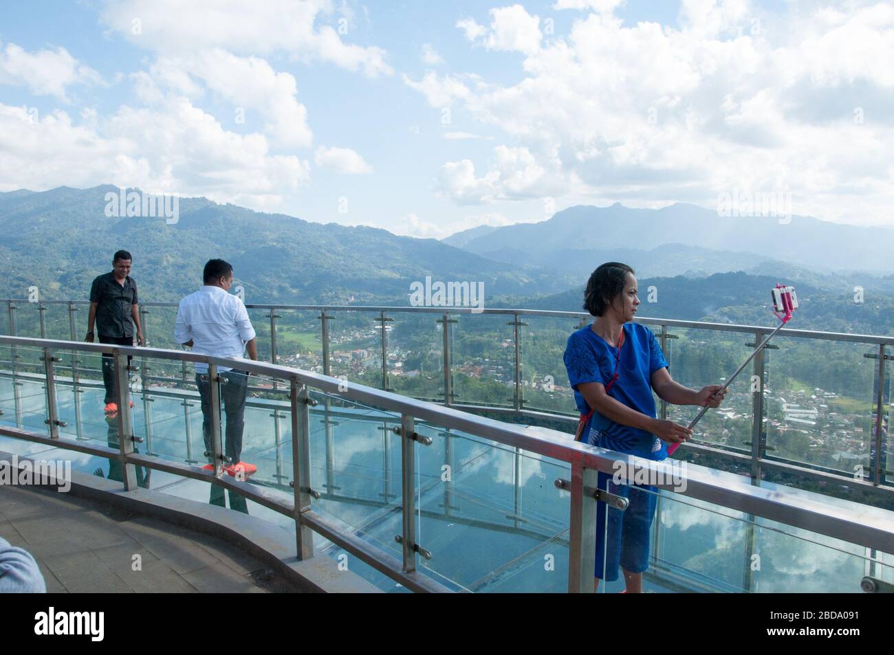 Die Jesus Blessing-Statue am Buntu Burake-Standort in Makale, Tana ...