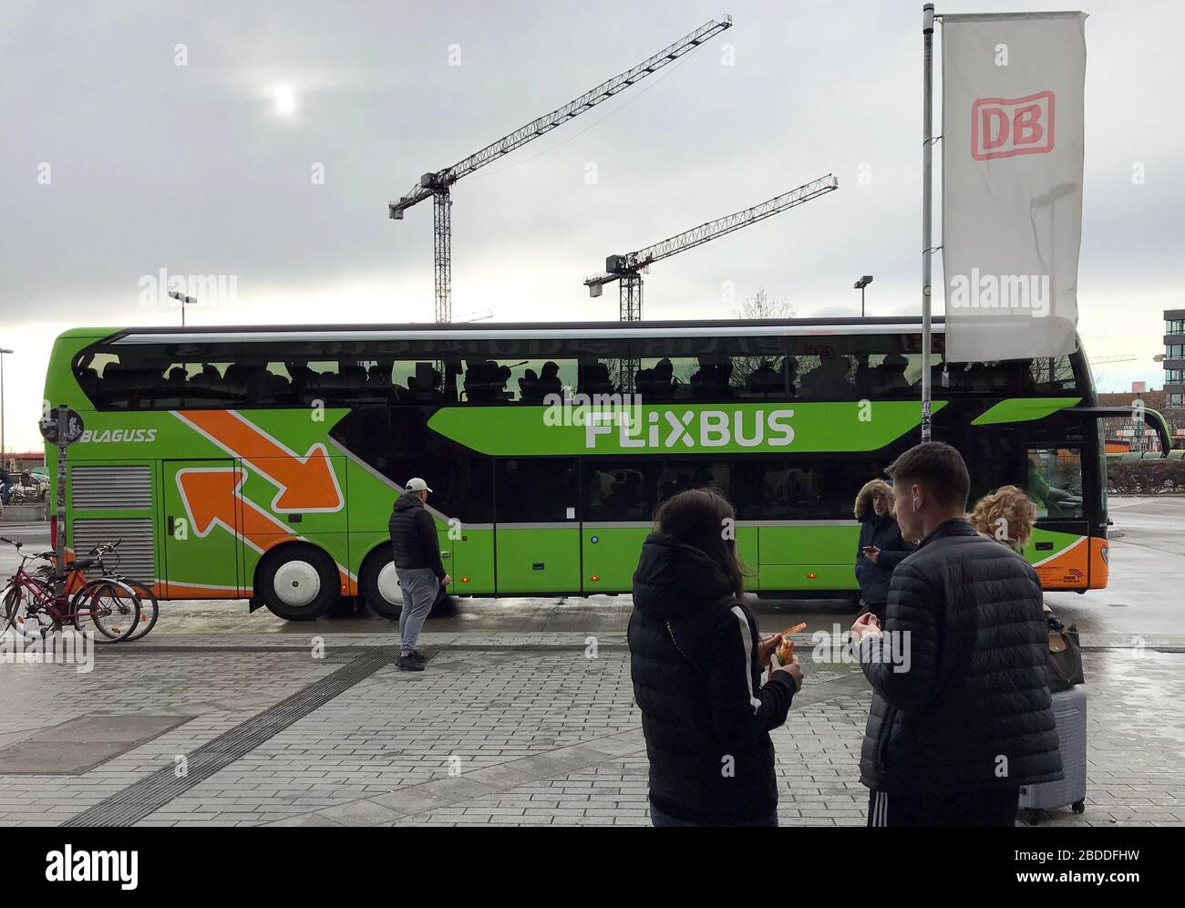 Flixbus berlin -Fotos und -Bildmaterial in hoher Auflösung – Alamy