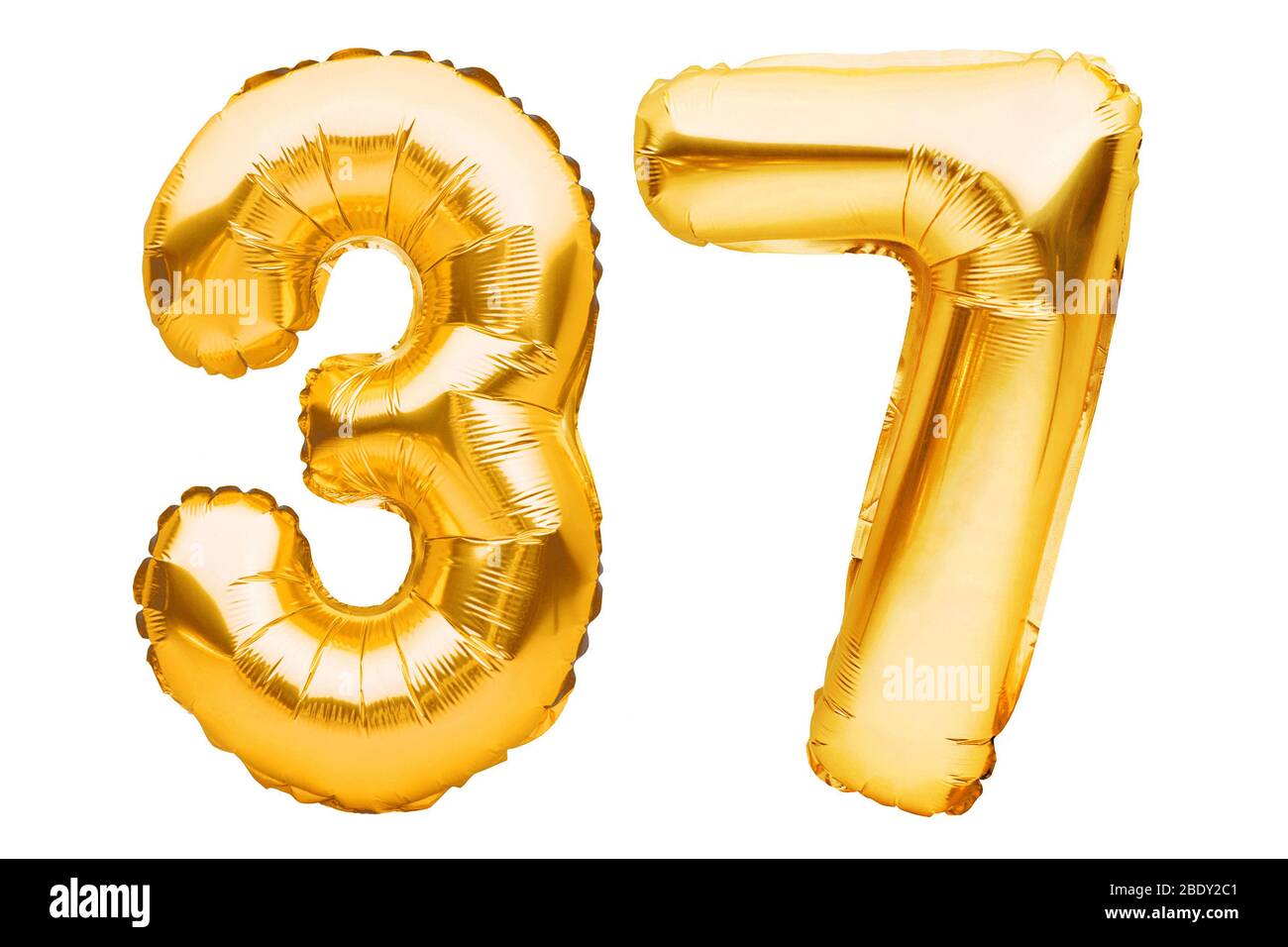 Nummer 37 siebenunddreißig aus goldenen aufblasbaren Ballons auf weiß ...
