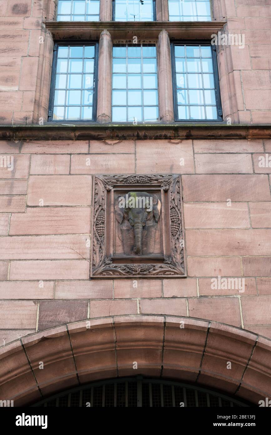 Stone elephant -Fotos und -Bildmaterial in hoher Auflösung – Alamy