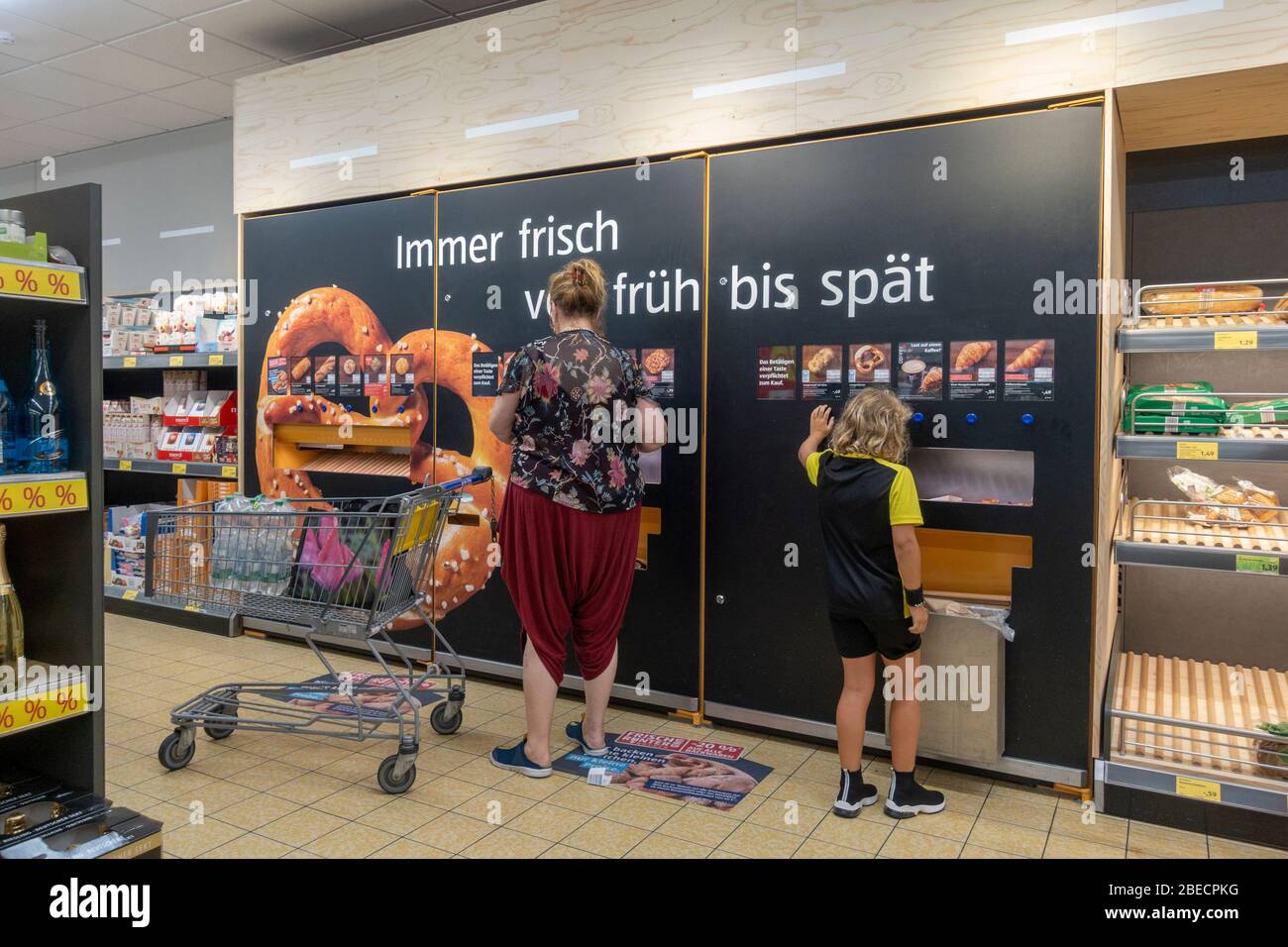 Supermarkt brot -Fotos und -Bildmaterial in hoher Auflösung – Alamy
