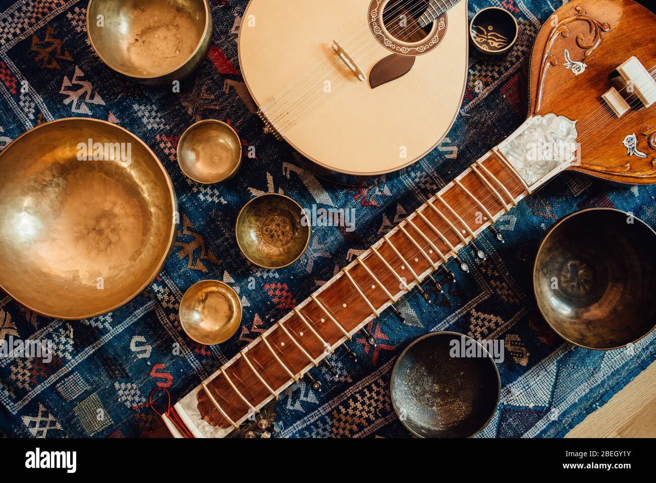Portugiesische Gitarre Stockfotos und -bilder Kaufen - Alamy