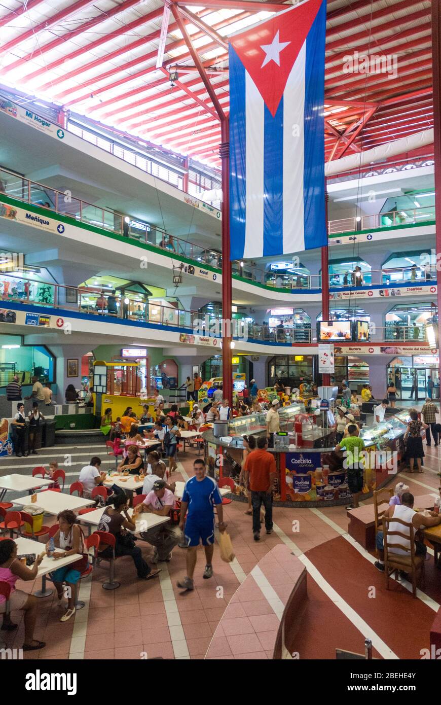 Cuba mall -Fotos und -Bildmaterial in hoher Auflösung – Alamy
