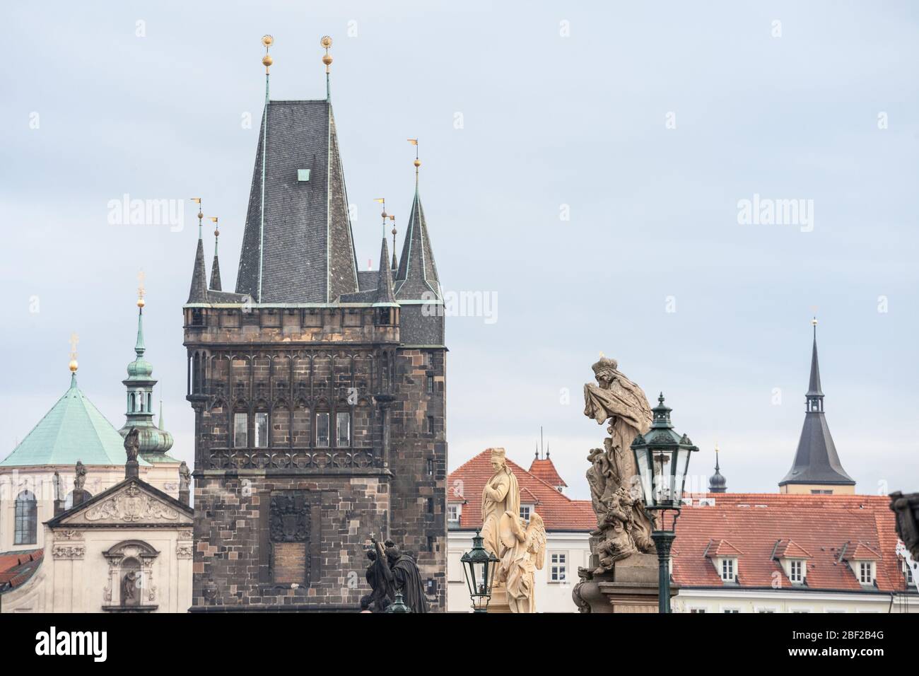 Altstädter Brückenturm an der Karlsbrücke (Karluv Most), oder ...