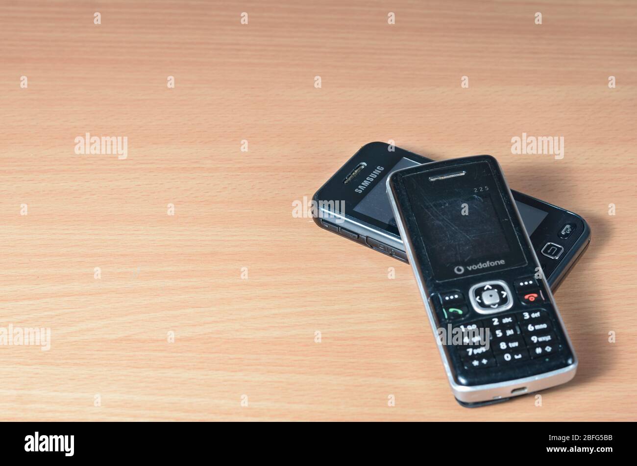 Altes samsung telefon -Fotos und -Bildmaterial in hoher Auflösung – Alamy
