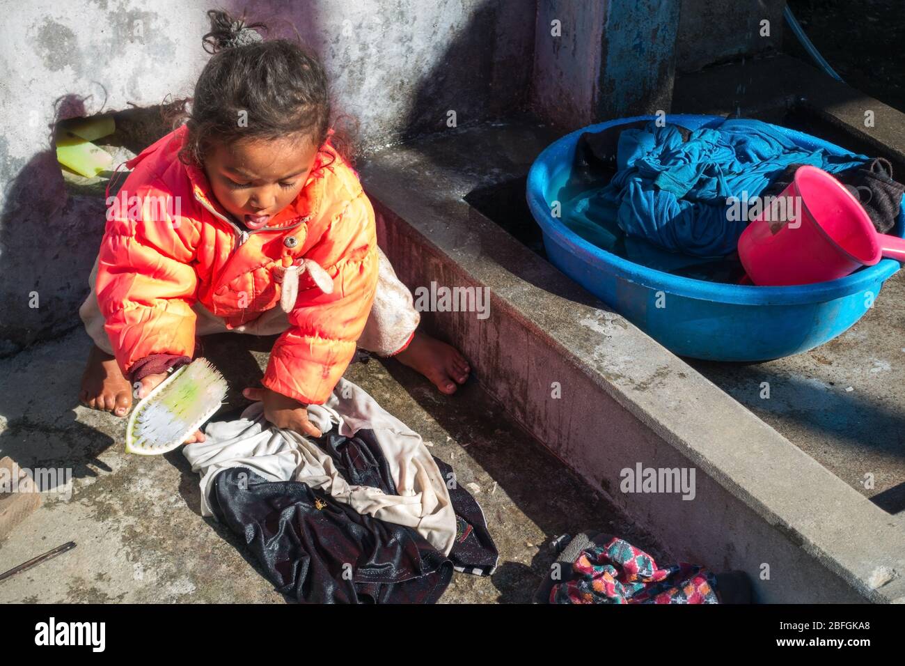 Armut nepal -Fotos und -Bildmaterial in hoher Auflösung – Alamy