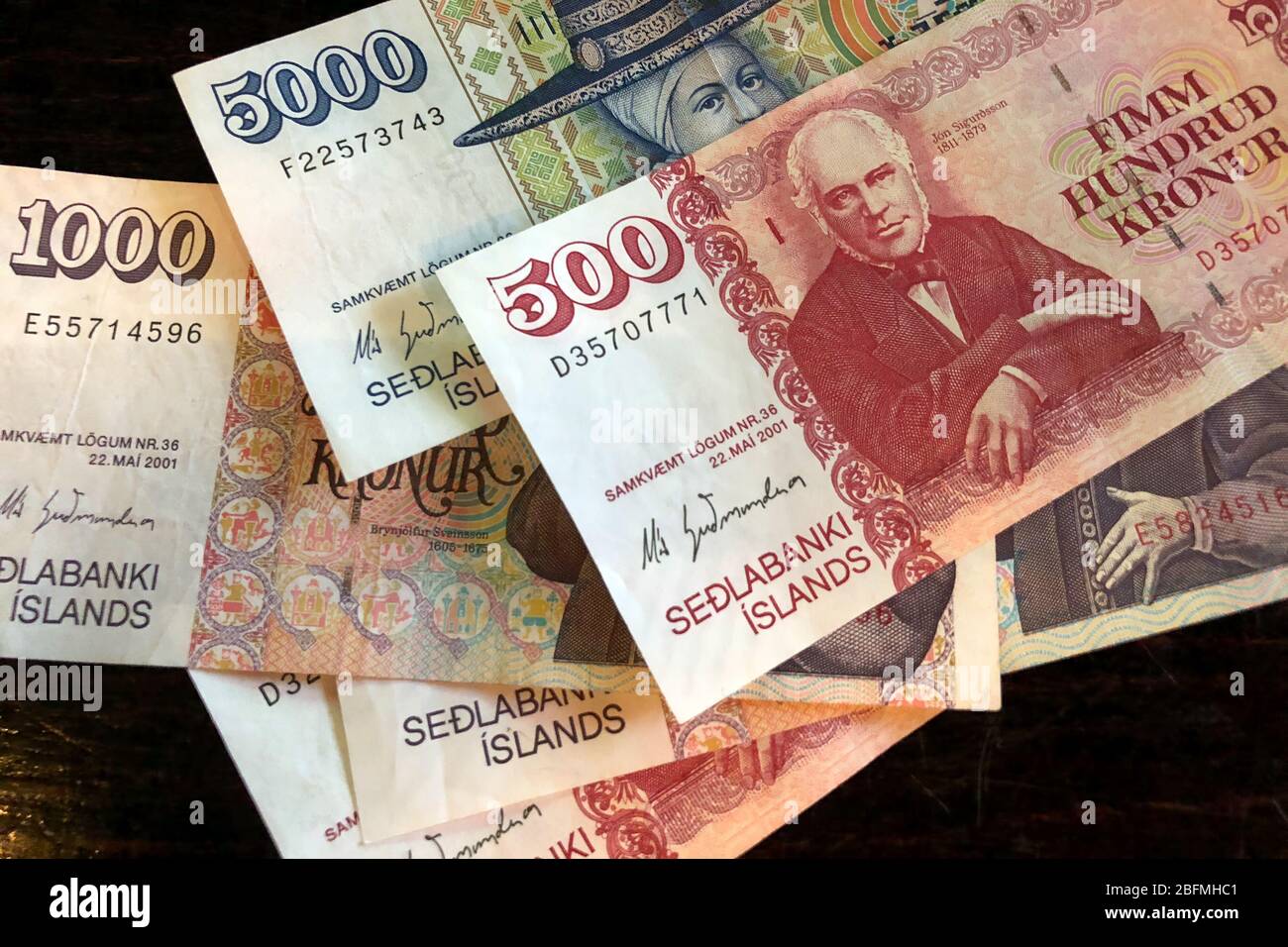 Island krone banknotenzeichen -Fotos und -Bildmaterial in hoher ...