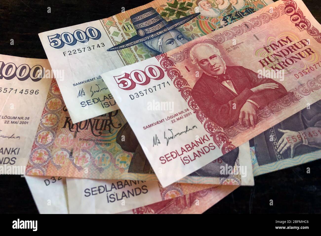 Island krone banknotenzeichen -Fotos und -Bildmaterial in hoher ...