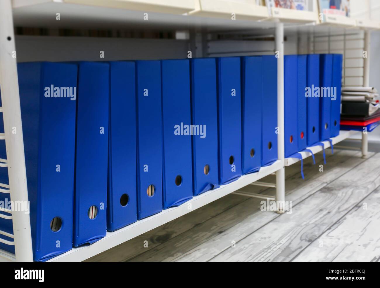 Sortiertes regal -Fotos und -Bildmaterial in hoher Auflösung – Alamy