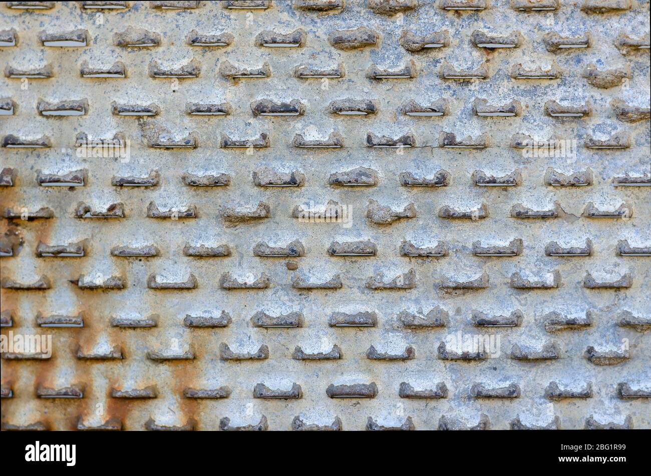 Verwitterte Blechwand Stockfotos und -bilder Kaufen - Alamy