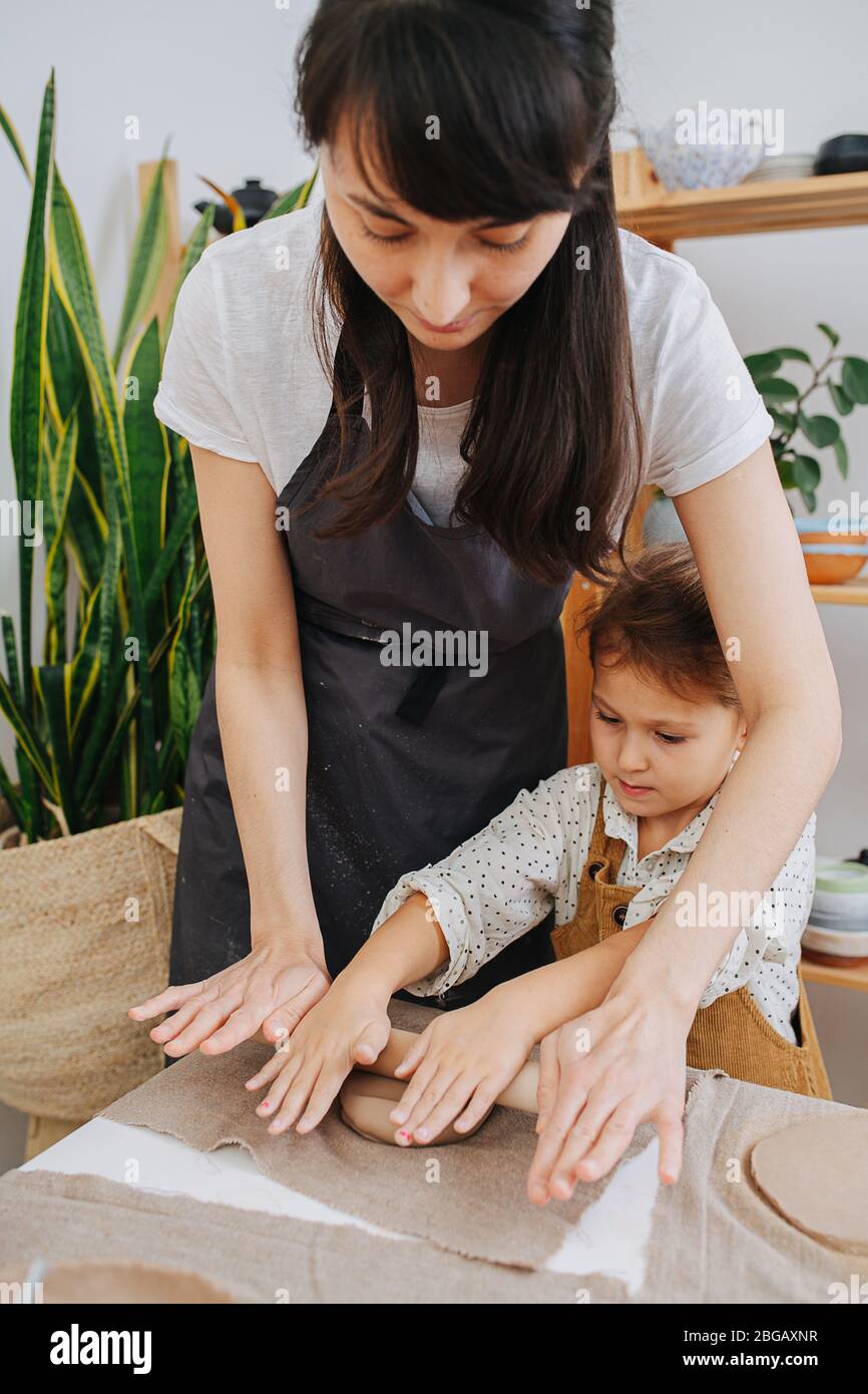 Ton rollen -Fotos und -Bildmaterial in hoher Auflösung – Alamy