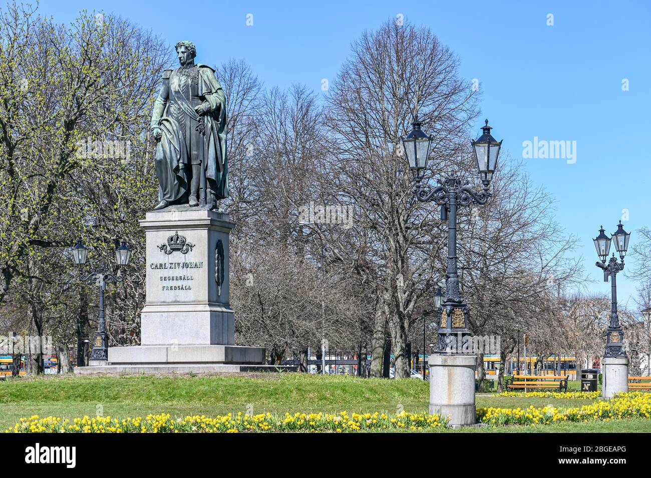 Carl Johans Park mit der Statue von König Karl Johan XIV im Frühjahr in ...