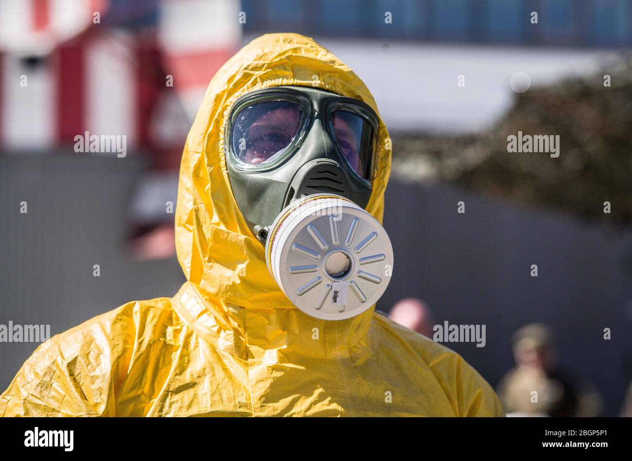 Deutsche bundeswehr abc maske -Fotos und -Bildmaterial in hoher ...