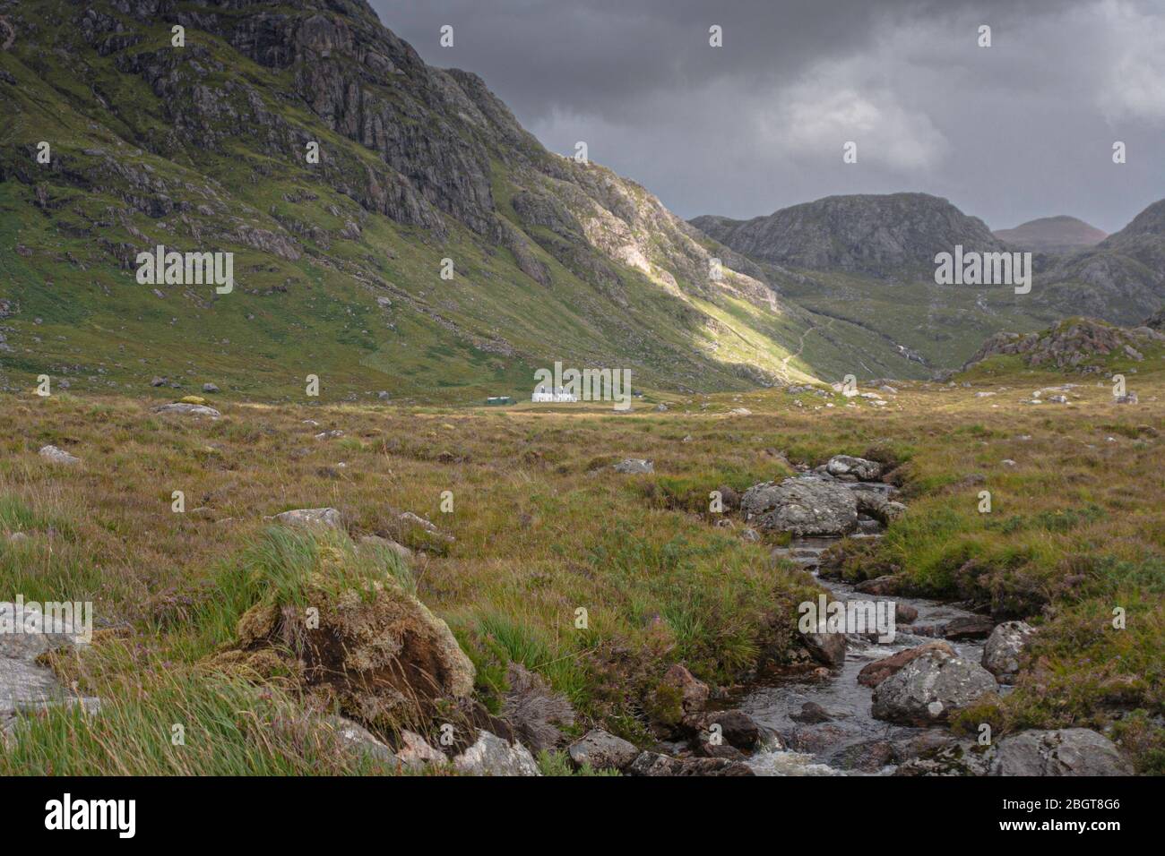 Bergwandern bothy -Fotos und -Bildmaterial in hoher Auflösung – Alamy