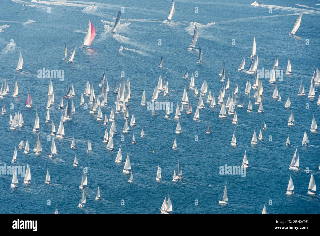 Historische segelregatta -Fotos und -Bildmaterial in hoher Auflösung ...