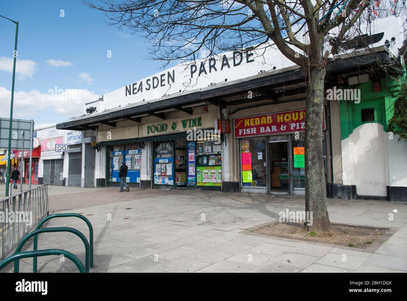 Neasden parade -Fotos und -Bildmaterial in hoher Auflösung – Alamy